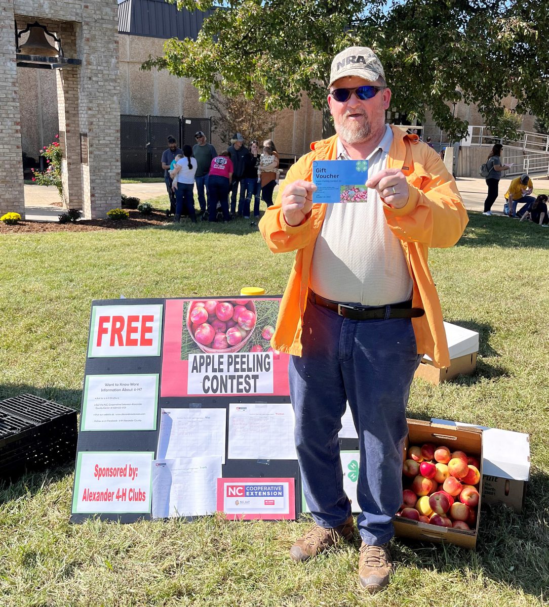 2022 Apple Festival has “Biggest crowd ever” – The Taylorsville Times